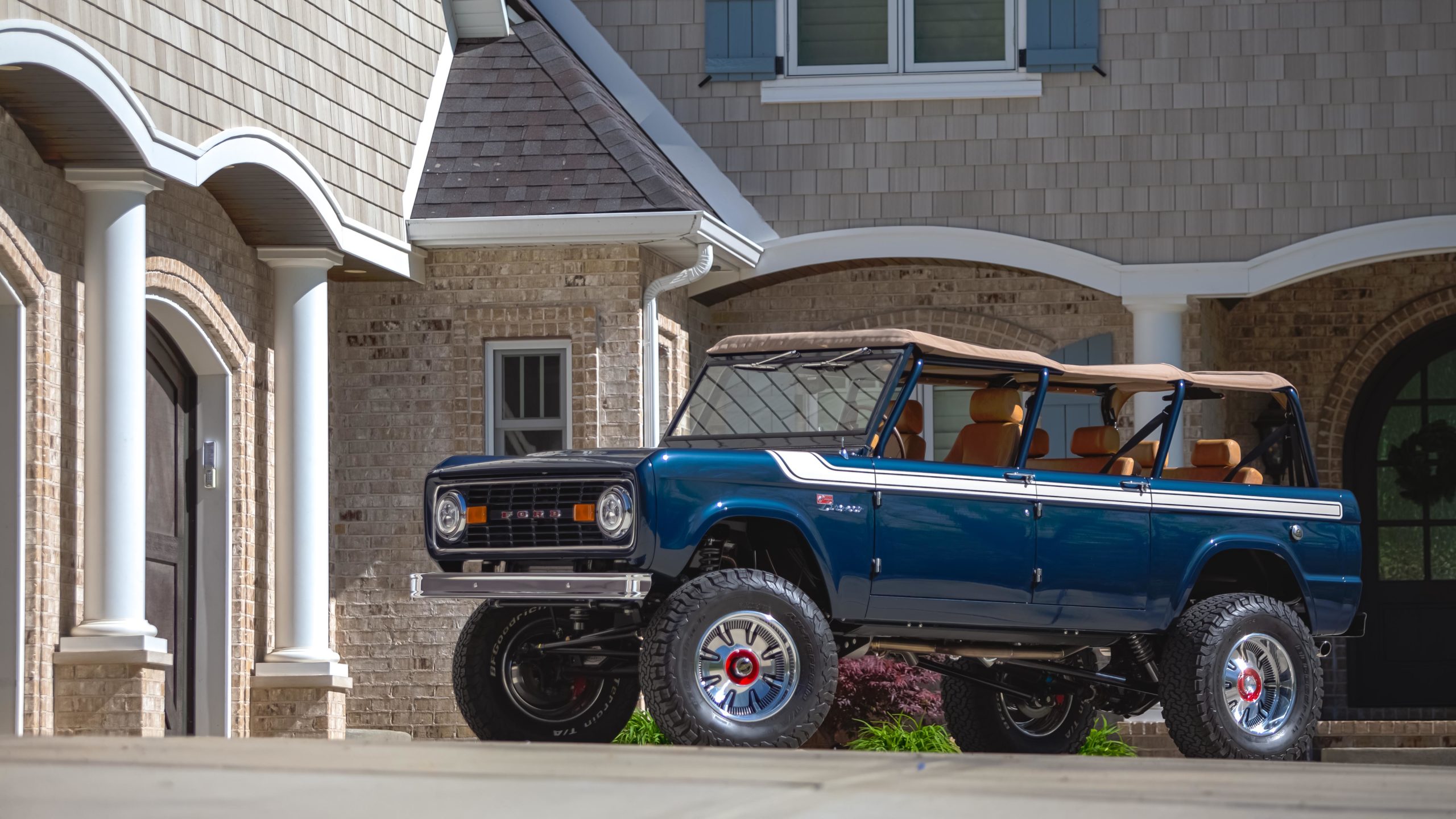 1977 Custom 4 Door Ford Bronco | Custom Restomod | Gateway Bronco